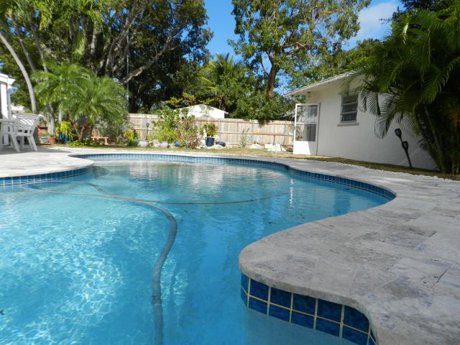 Largo Sound Village home sold