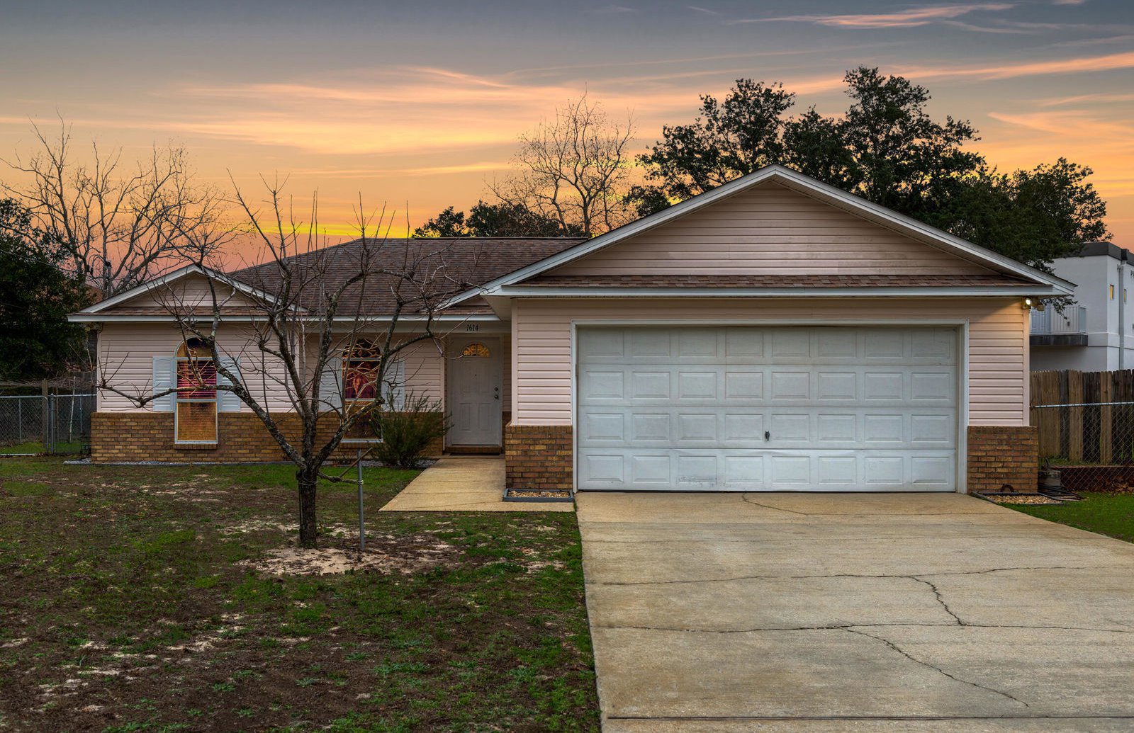 1614 Woodlawn Beach Road, Gulf Breeze FL 32563, Property Listing #914970,