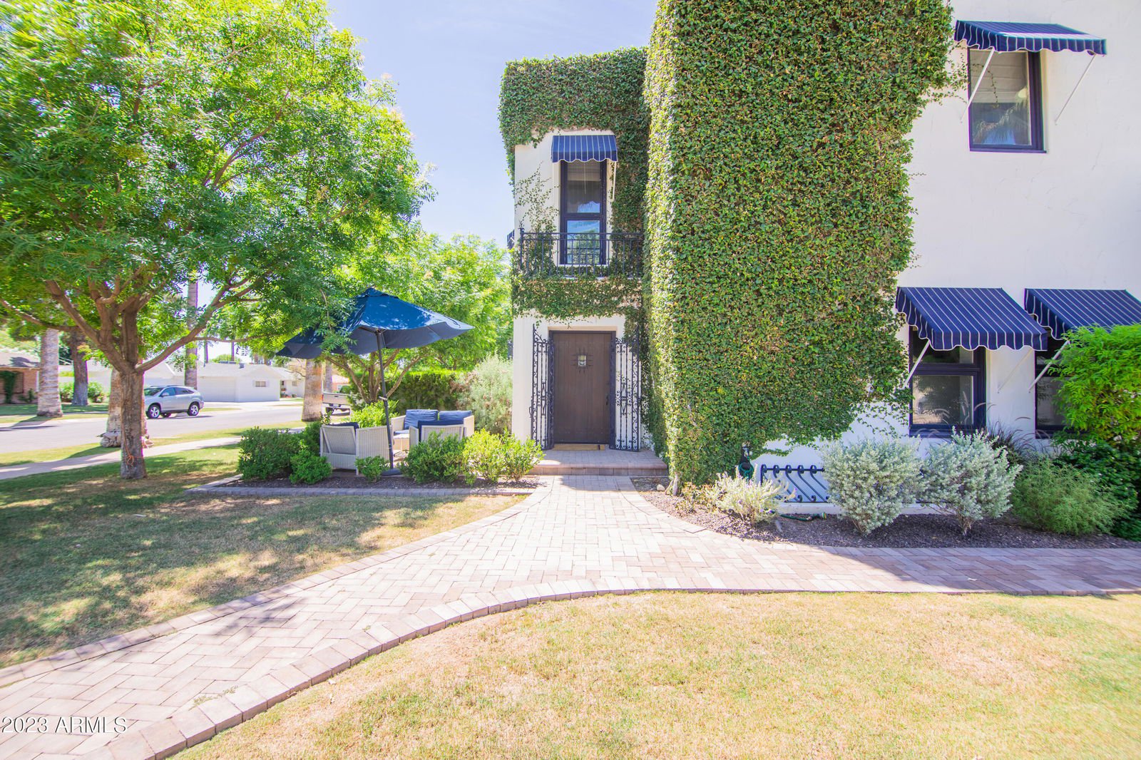 1806 Palmcroft Drive Nw, Phoenix, Arizona 85007. 5 bedrooms 4 baths with 3718 square feet of ...