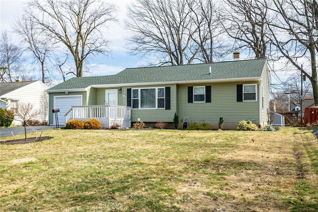 128 Morrow Drive, Greece, 14616