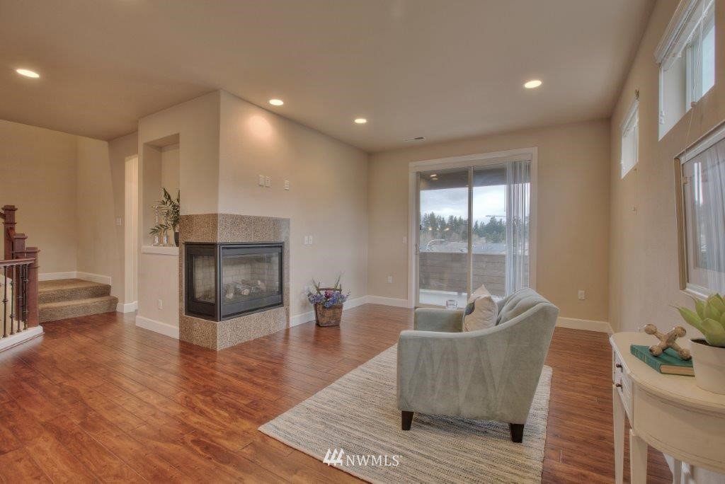 713 SW 339th Street, Federal Way, 98023