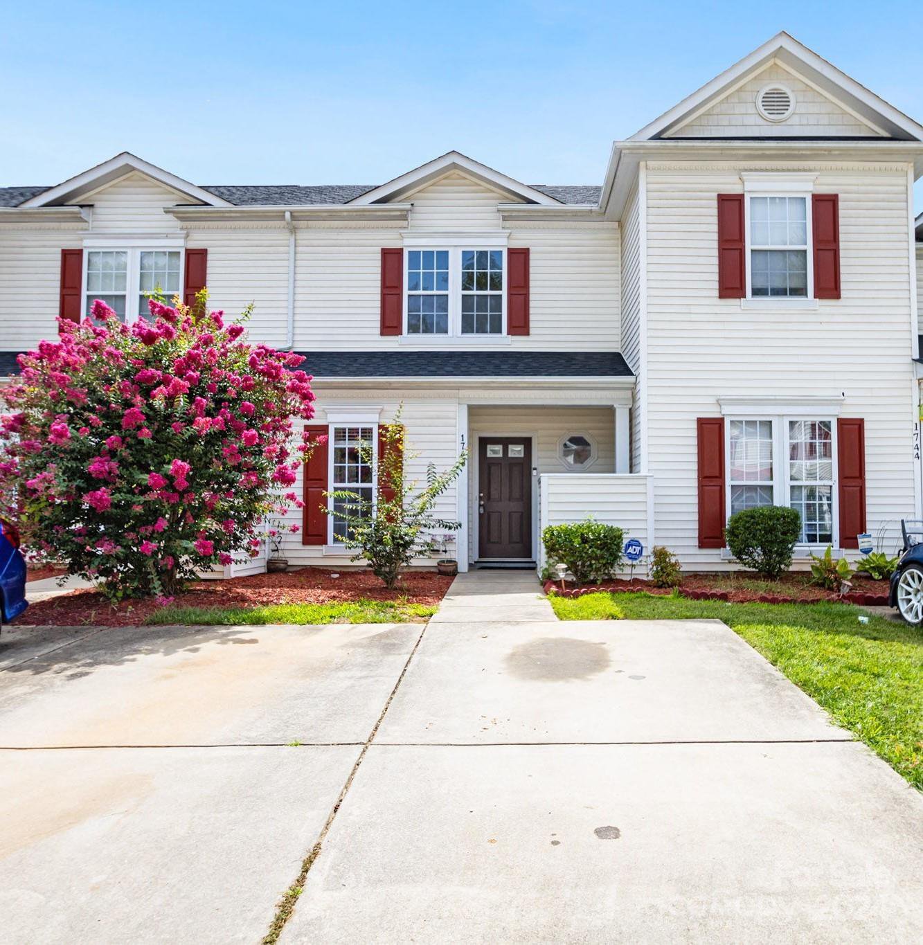 1748 Holliford Court, Charlotte, 28215