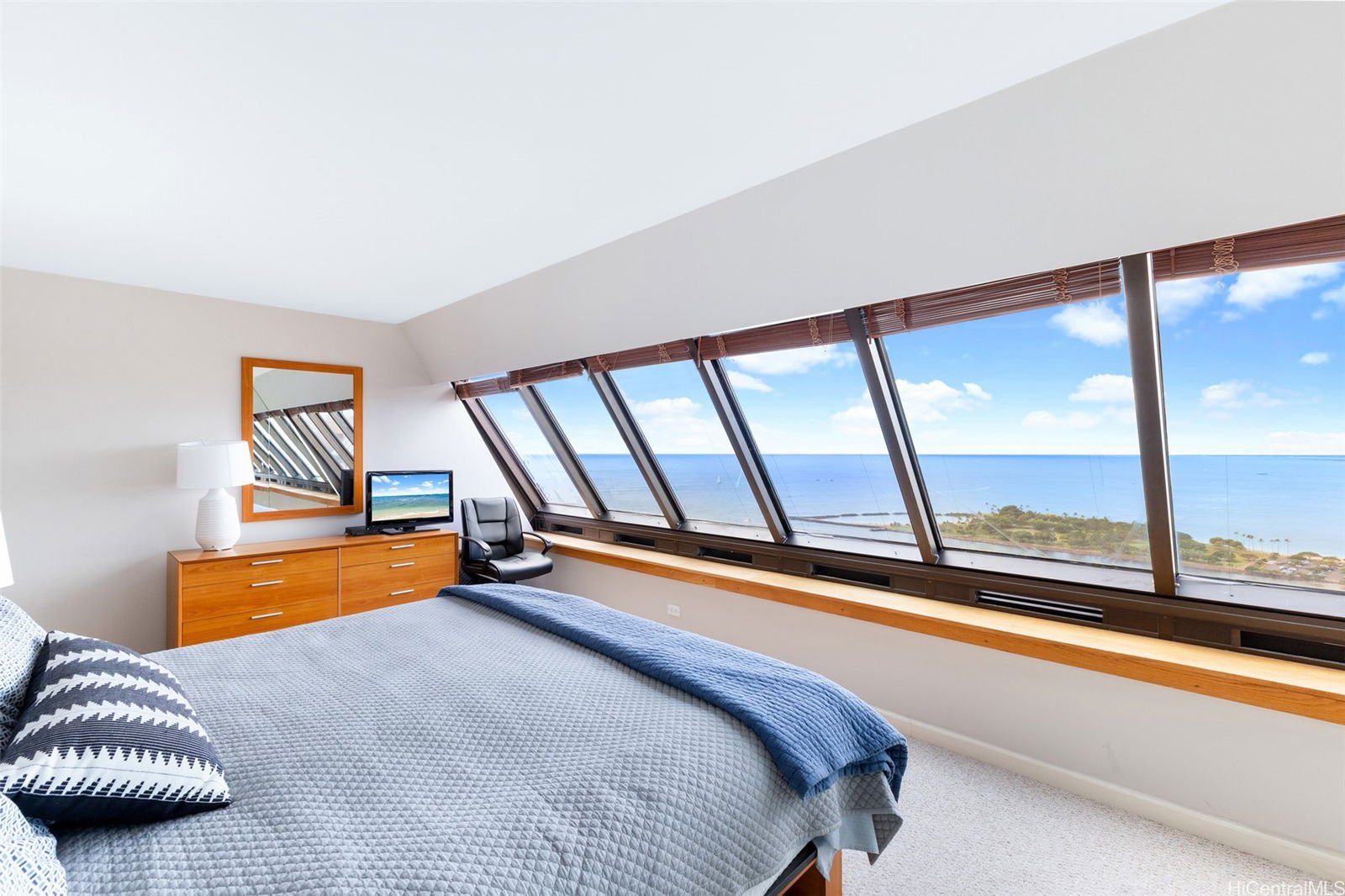 Discovery Bay 1778 Ala Moana Boulevard Unit PH14, Honolulu, 96815 ...