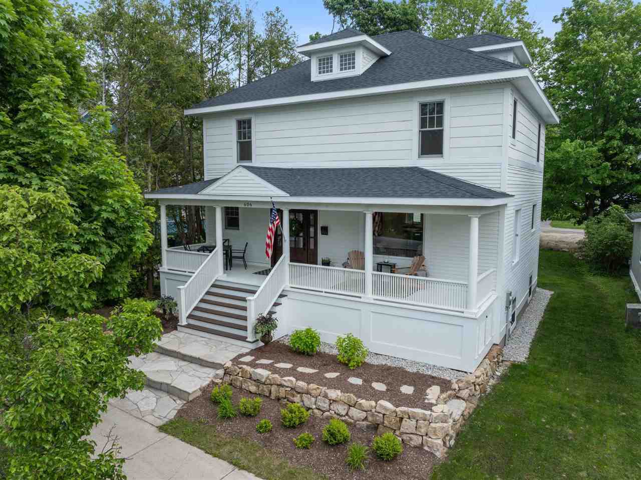 606 State Street, Petoskey, 49770