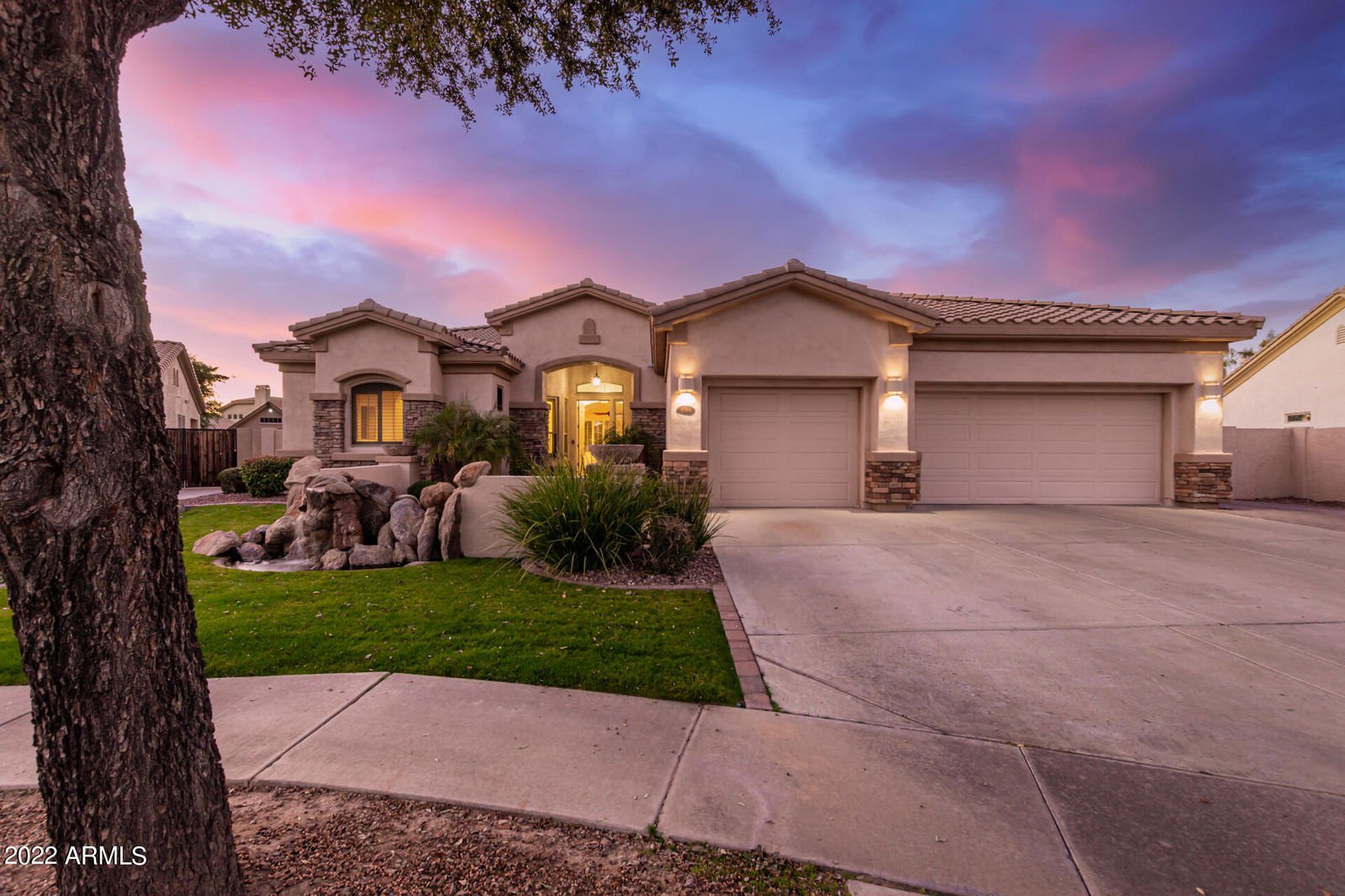 4584 E Reins Road, Gilbert, Arizona 85297. 5 bedrooms 3 baths with 4092 ...