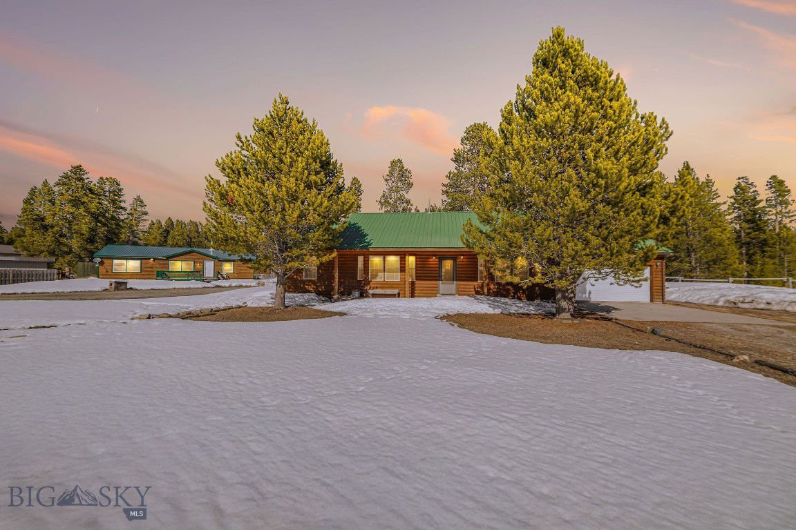 1319 Mcclellan, West Yellowstone, 59758