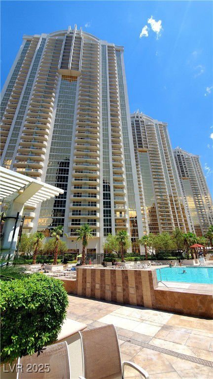 125 E Harmon Avenue Unit 220, Las Vegas, 89109