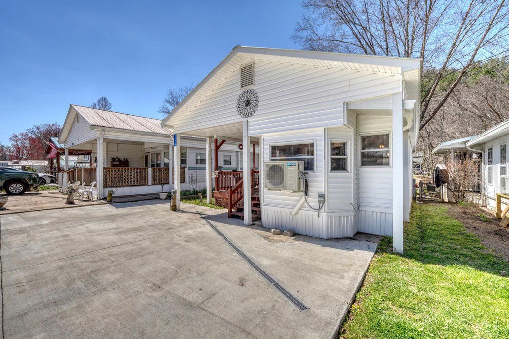 4106 Riverbank Run, Hiawassee, 30546