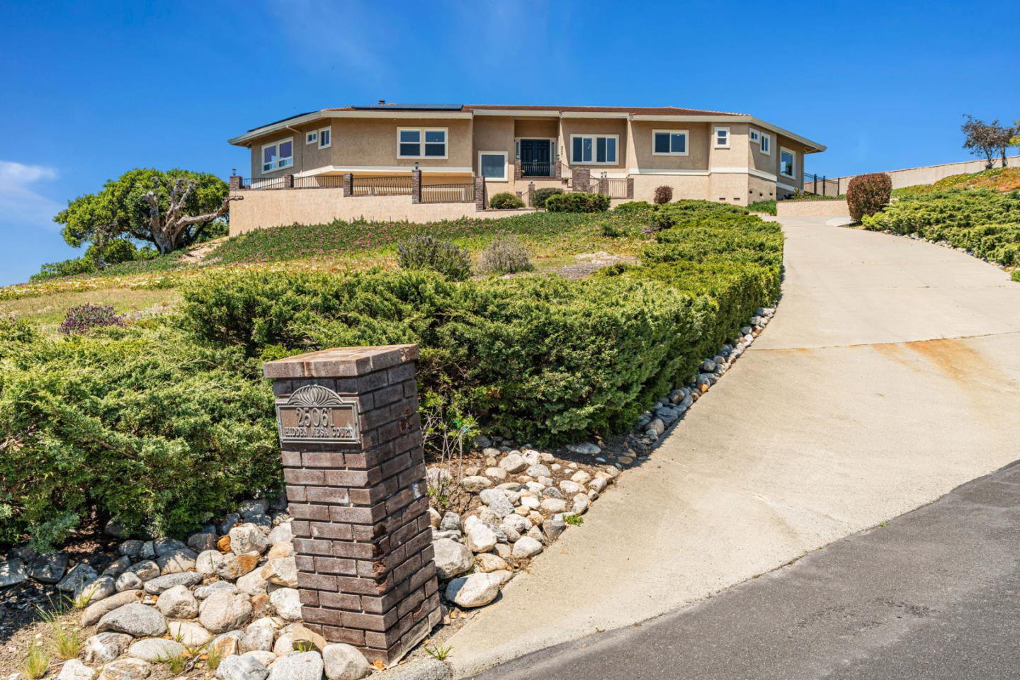Monterey Real Estate - Monterey Home for Sale with 4 bedrooms and 4 ...