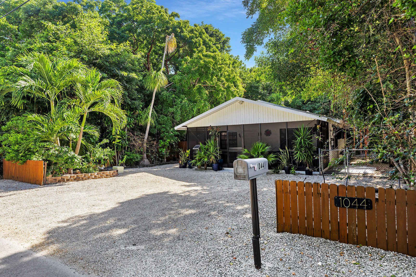 1044 Gibraltar Road, Key Largo, 33037