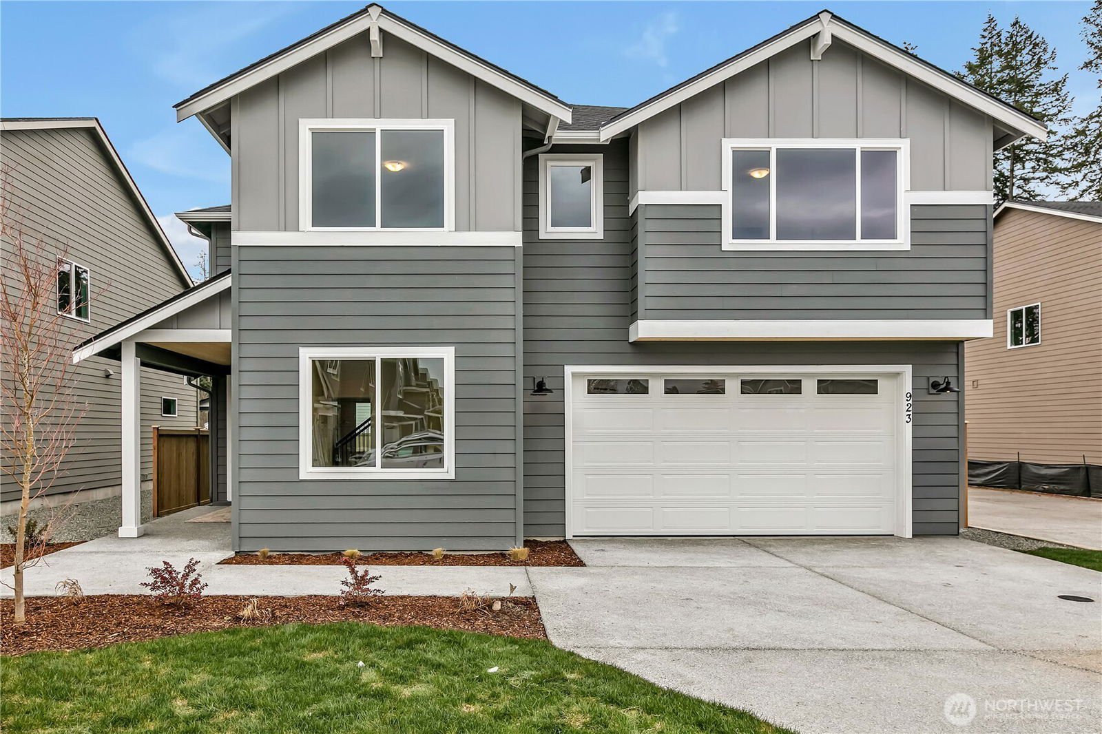 923 198th Street Ct E, Spanaway, WA 98387 | MLS # 2284691 Holland ...