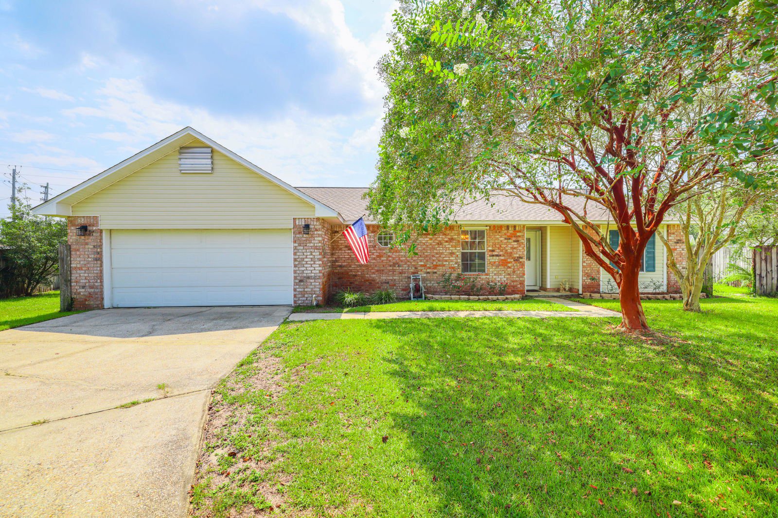 2733 Blue Bay Court, Navarre FL 32566, Property Listing #932689,