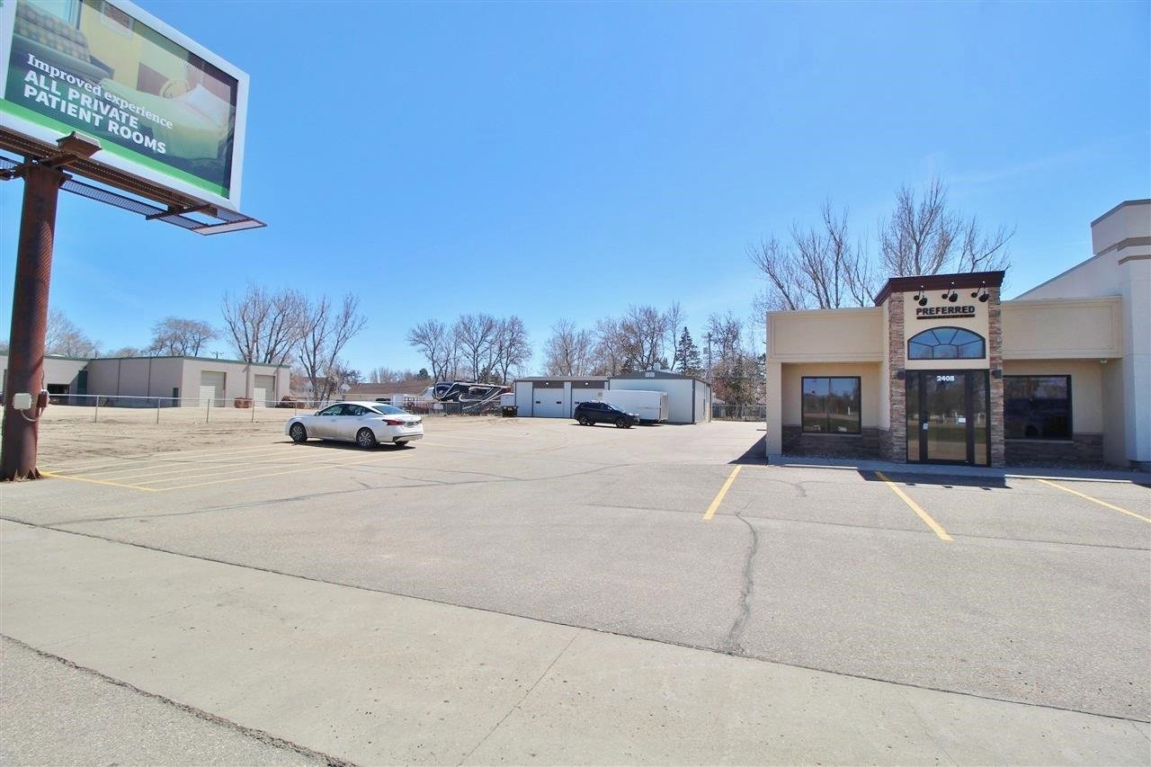 2408 Burdick Expy E, Minot, 58701