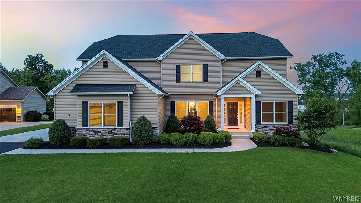 9 Aaron Trail, Orchard Park, 14127