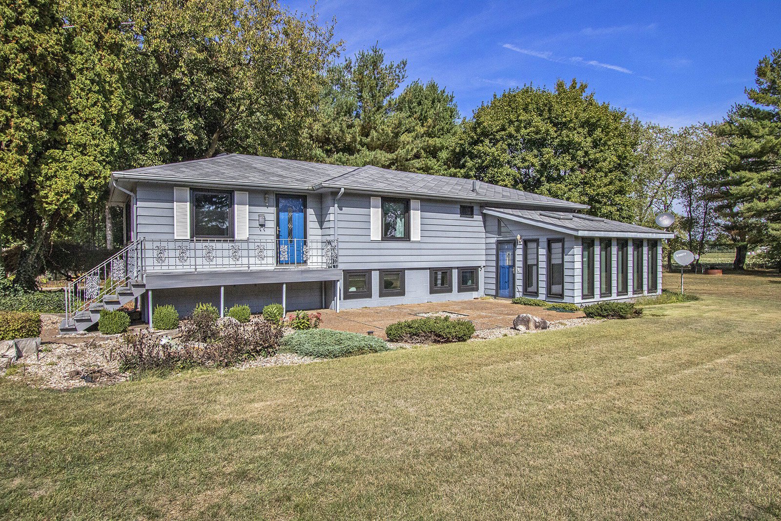 5869 River Road, Sodus, 49126 Southwestern Michigan - S
