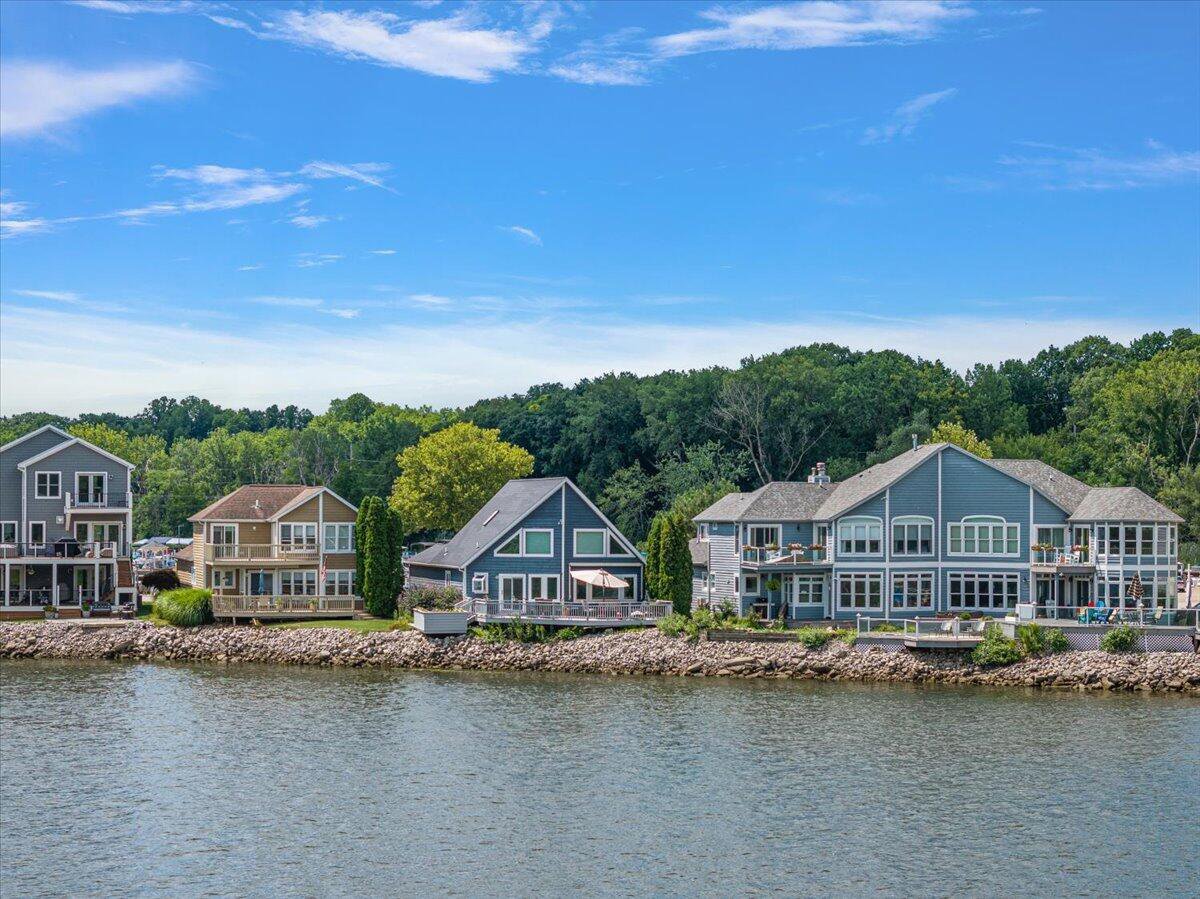 2201 Riverside Pointe Drive, St. Joseph, 49085 Southwestern Michigan - S