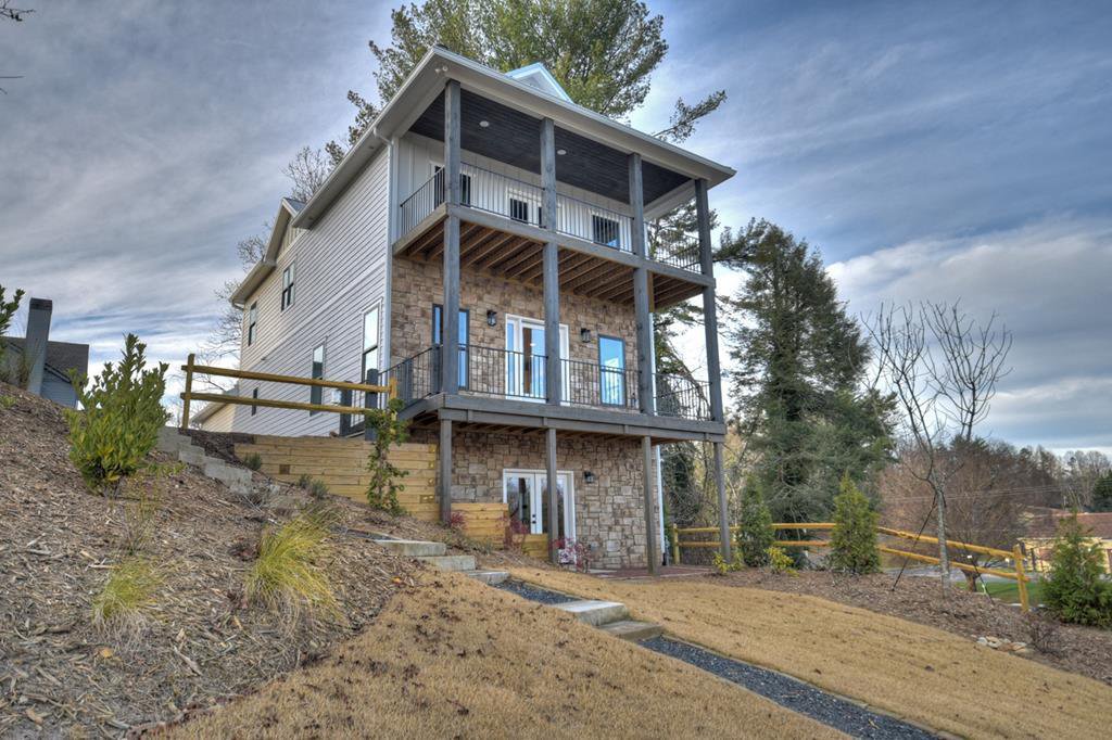 44 Harrison Lane, Blue Ridge, 30513