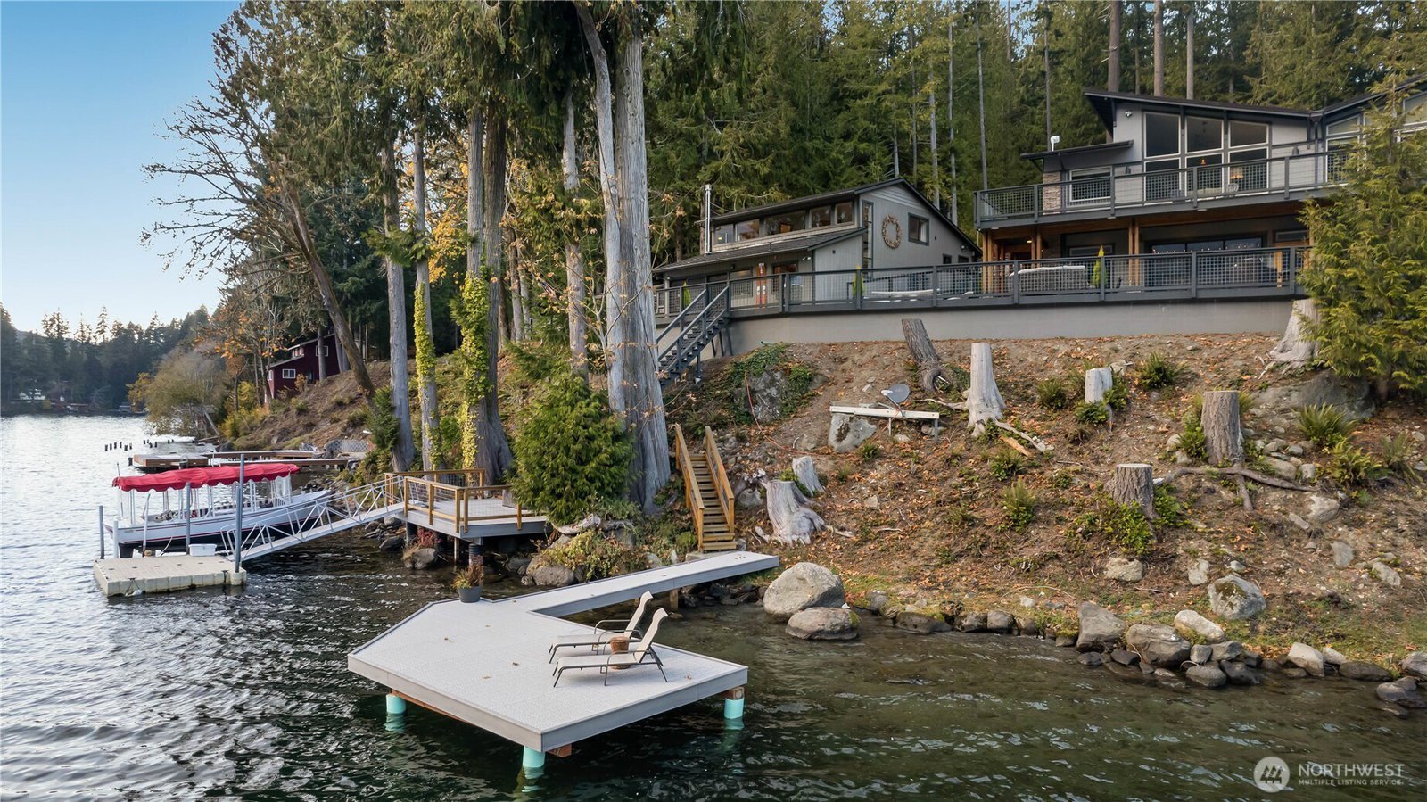76 Thompson Point Road, Port Angeles, 98363