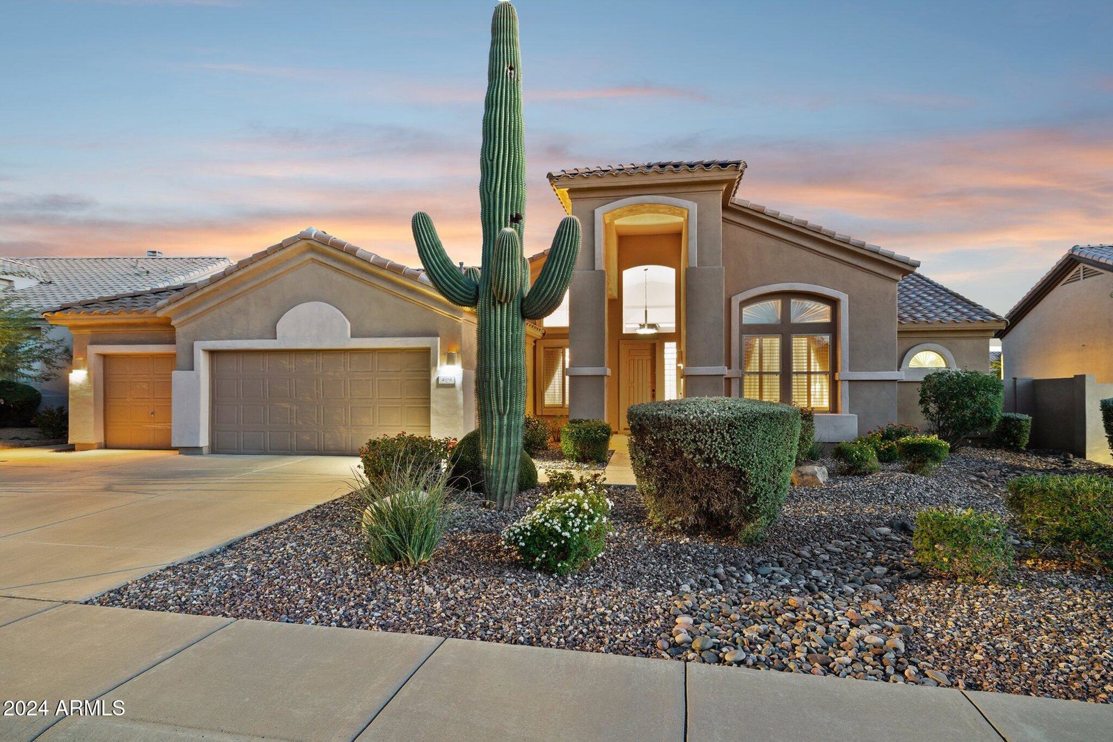 4961 E Dale Lane, Cave Creek, Arizona 85331. 4 bedrooms 2.5 baths with ...