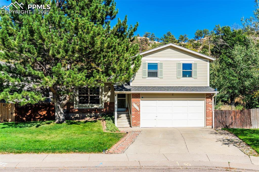 6420 Pemberton Way, Colorado Springs, 80919