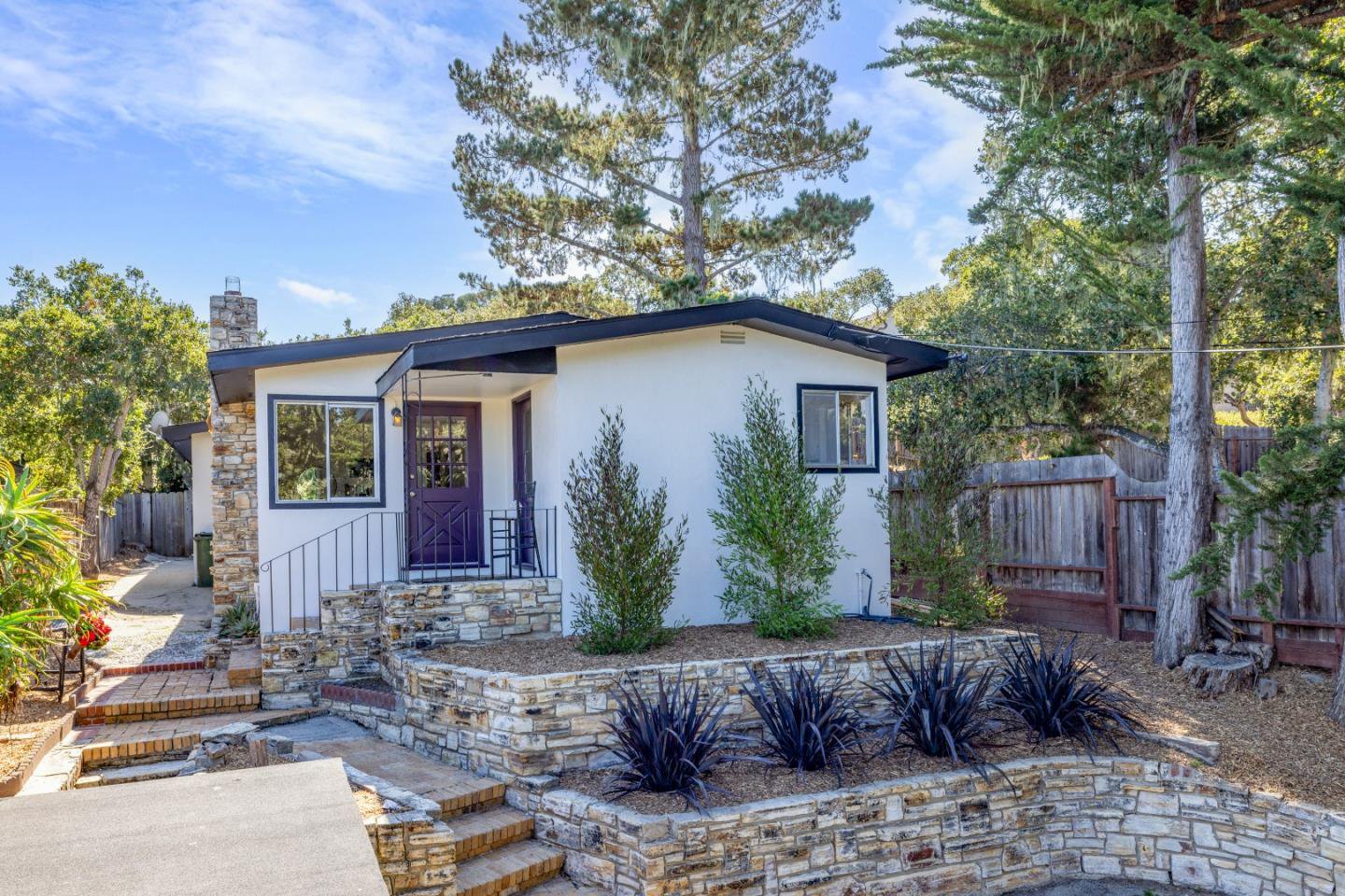 Monterey Real Estate - Monterey Home for Sale with 3 bedrooms and 2 ...