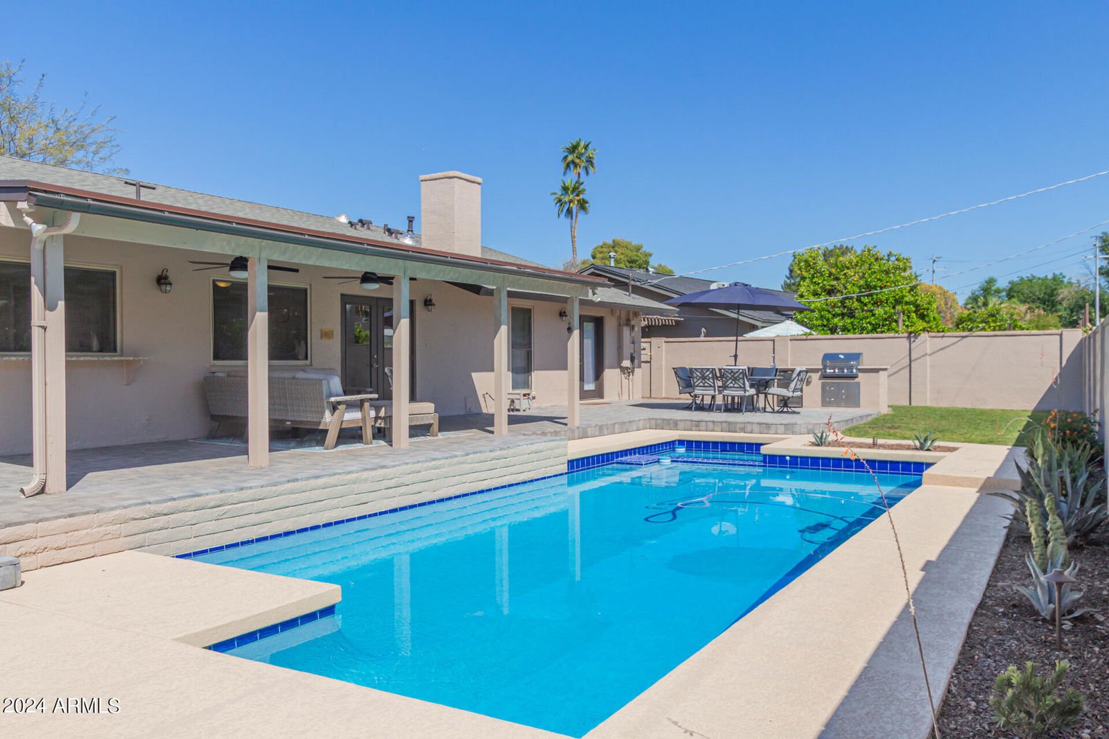 7029 N 12th Way, Phoenix, Arizona 85020. 3 bedrooms 2.5 baths with 2034 ...