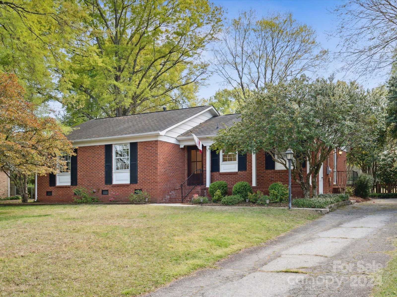 6719 Castlegate Drive, Charlotte, 28226