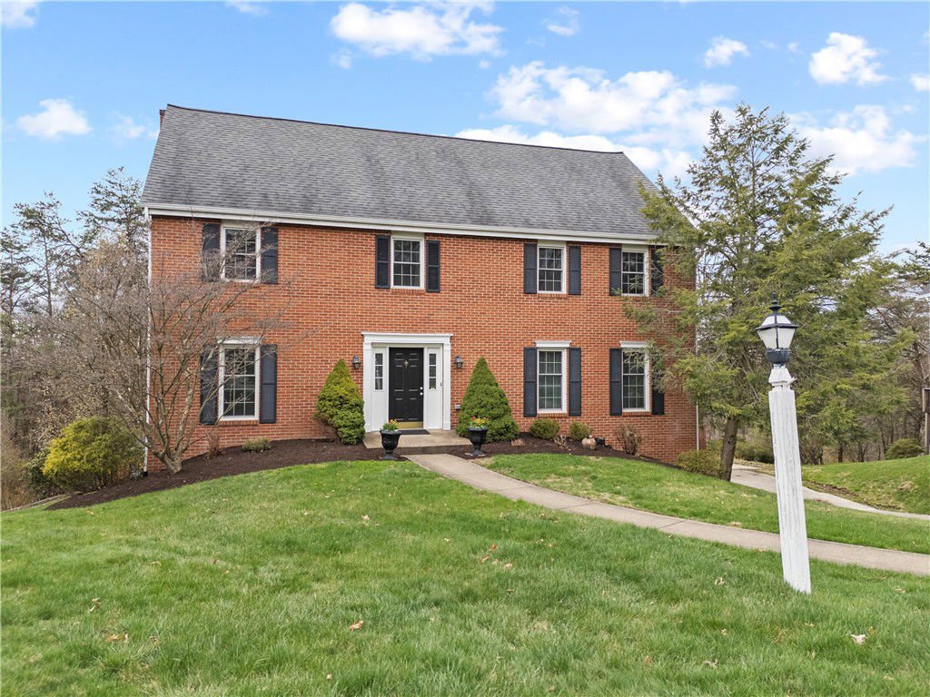 2481 Dogwood Dr, Franklin Park, 15090