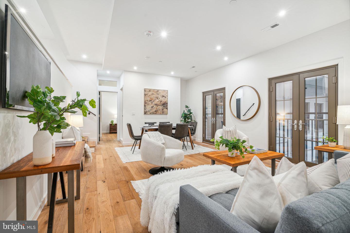 219 S 18th Street Unit #209, Philadelphia, 19103