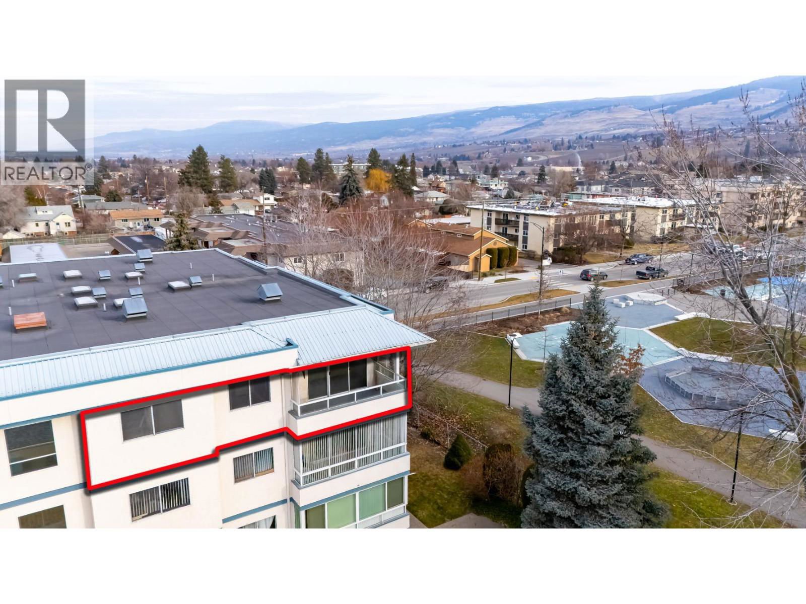255 McIntosh Road Unit 305, Kelowna, V1X2C5