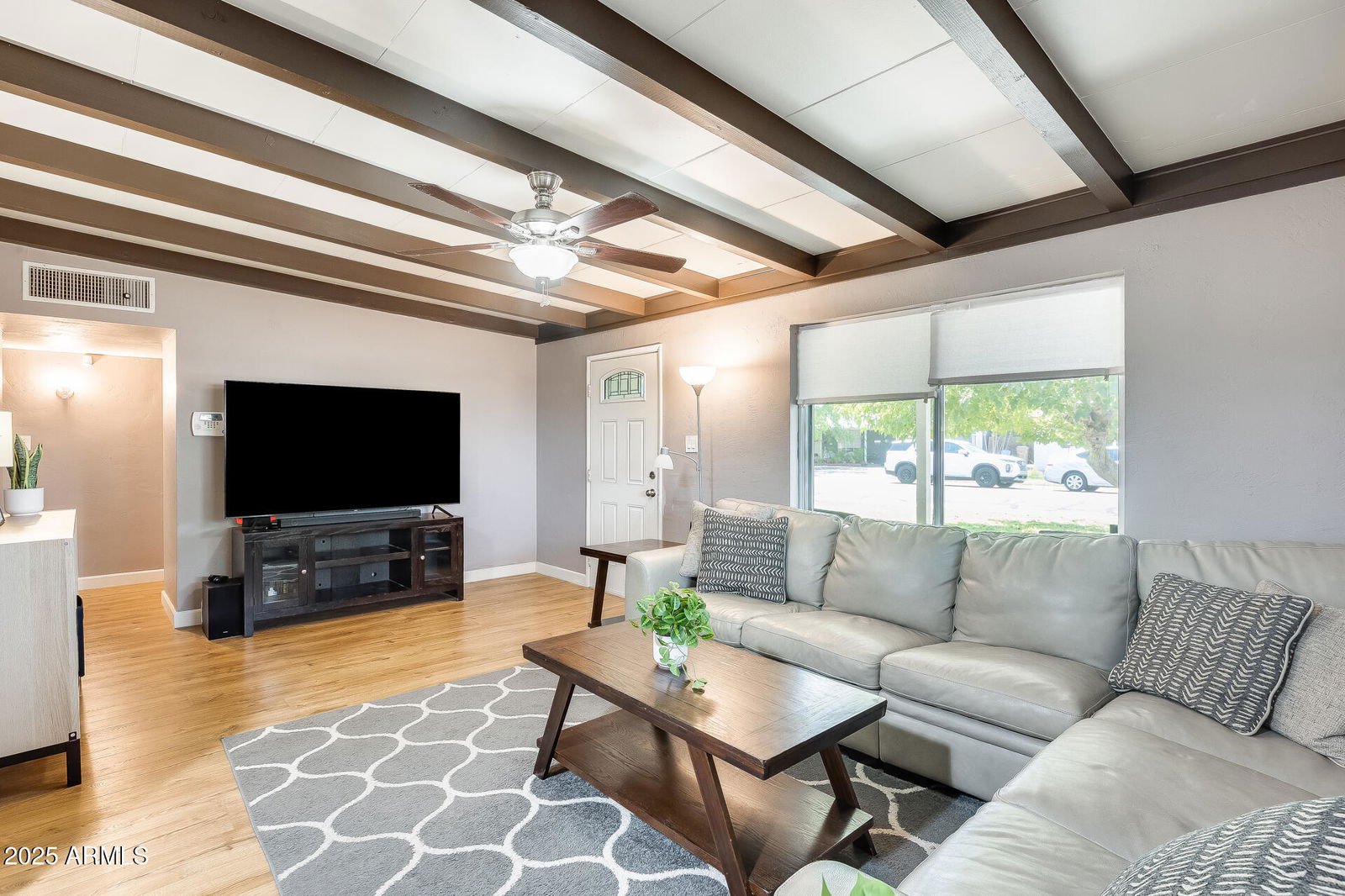 6657 N 19th Drive, Phoenix, Arizona 85015. 3 bedrooms 2 baths with 1120 ...