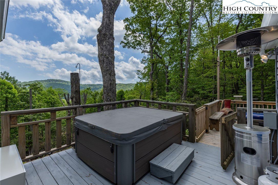 509 Leon Coffey Road, Blowing Rock, NC 28605 - MLS 250275