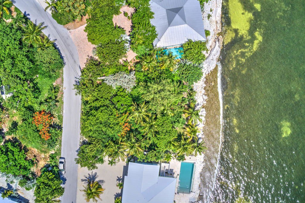 Treasure Road, Marathon, 33050