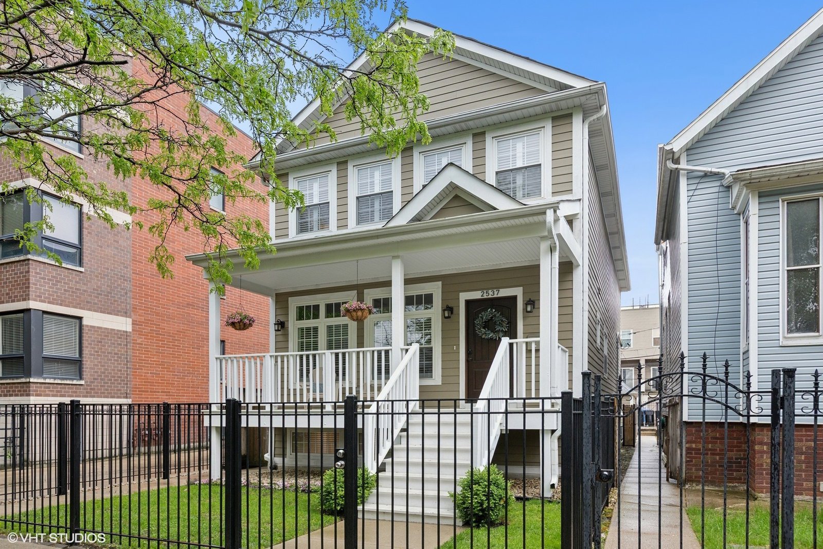 2537 W Moffat Street, Chicago, 60647