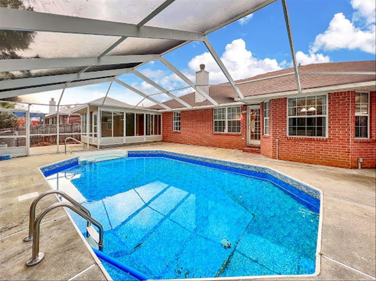 1734 Beachside Dr, Pensacola FL 32506, Property Listing #623546,