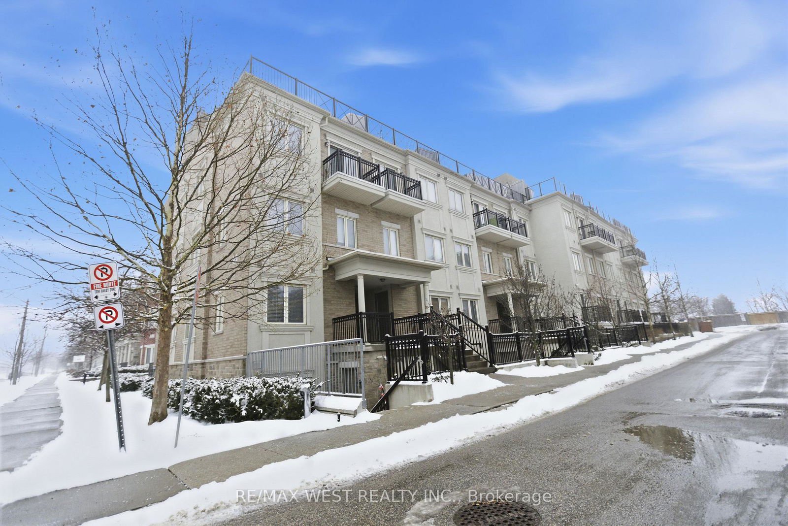 View 19 Coneflower Crescent Unit 254, Toronto | MLS# C12675392 ...