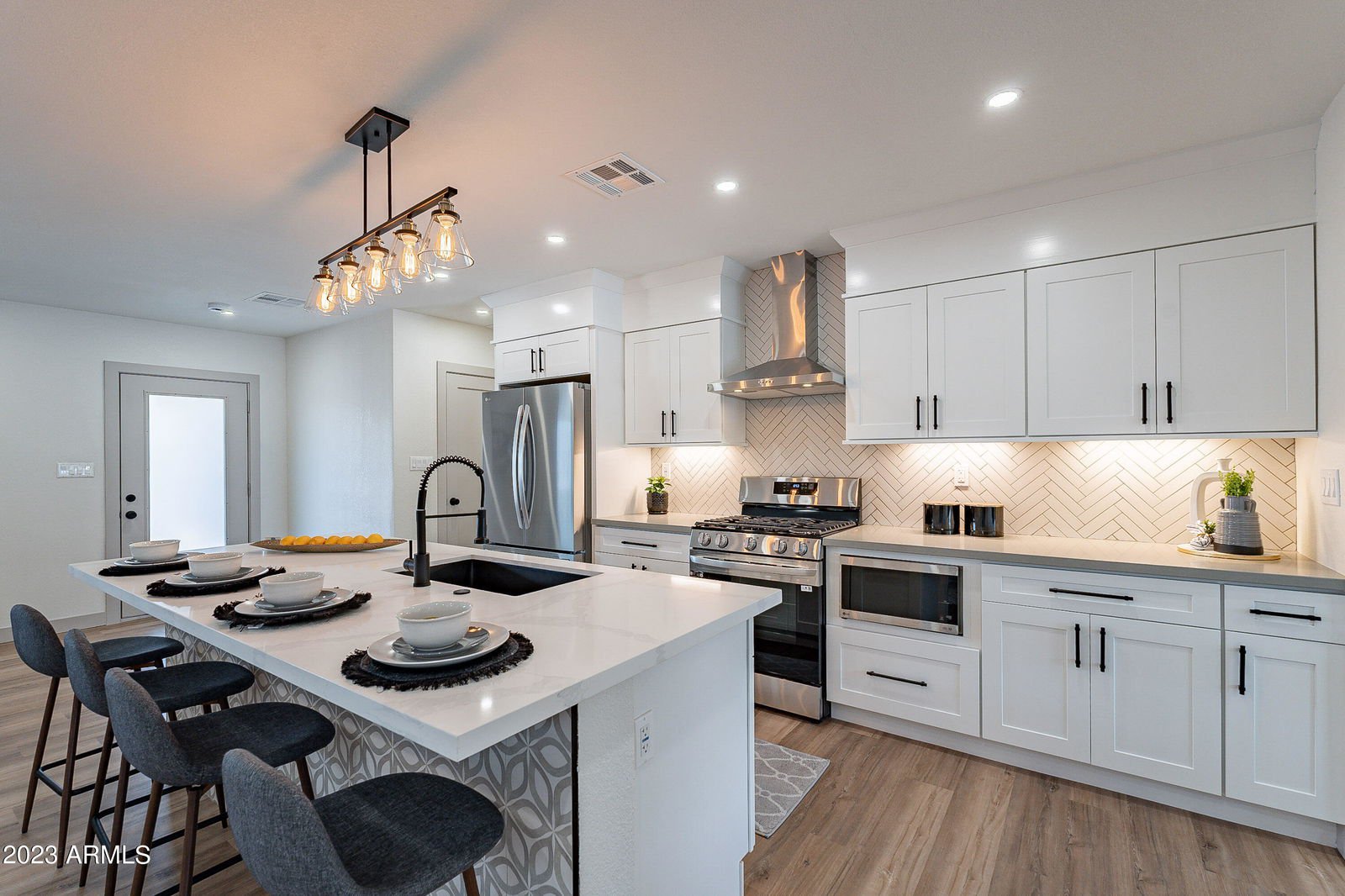 2909 N Evergreen Street, Phoenix, Arizona 85014. 4 bedrooms 2 baths ...