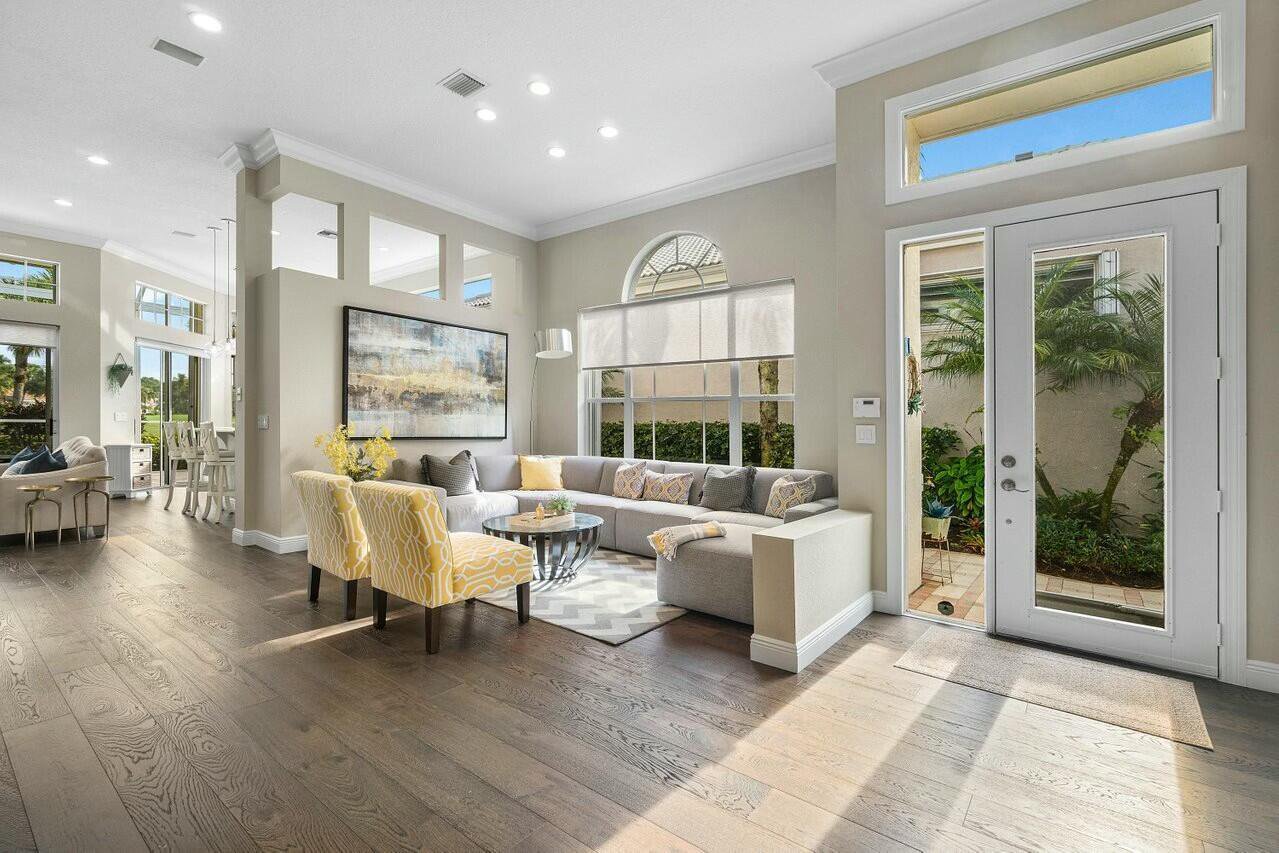 133 Coral Cay Drive, Palm Beach Gardens, 33418