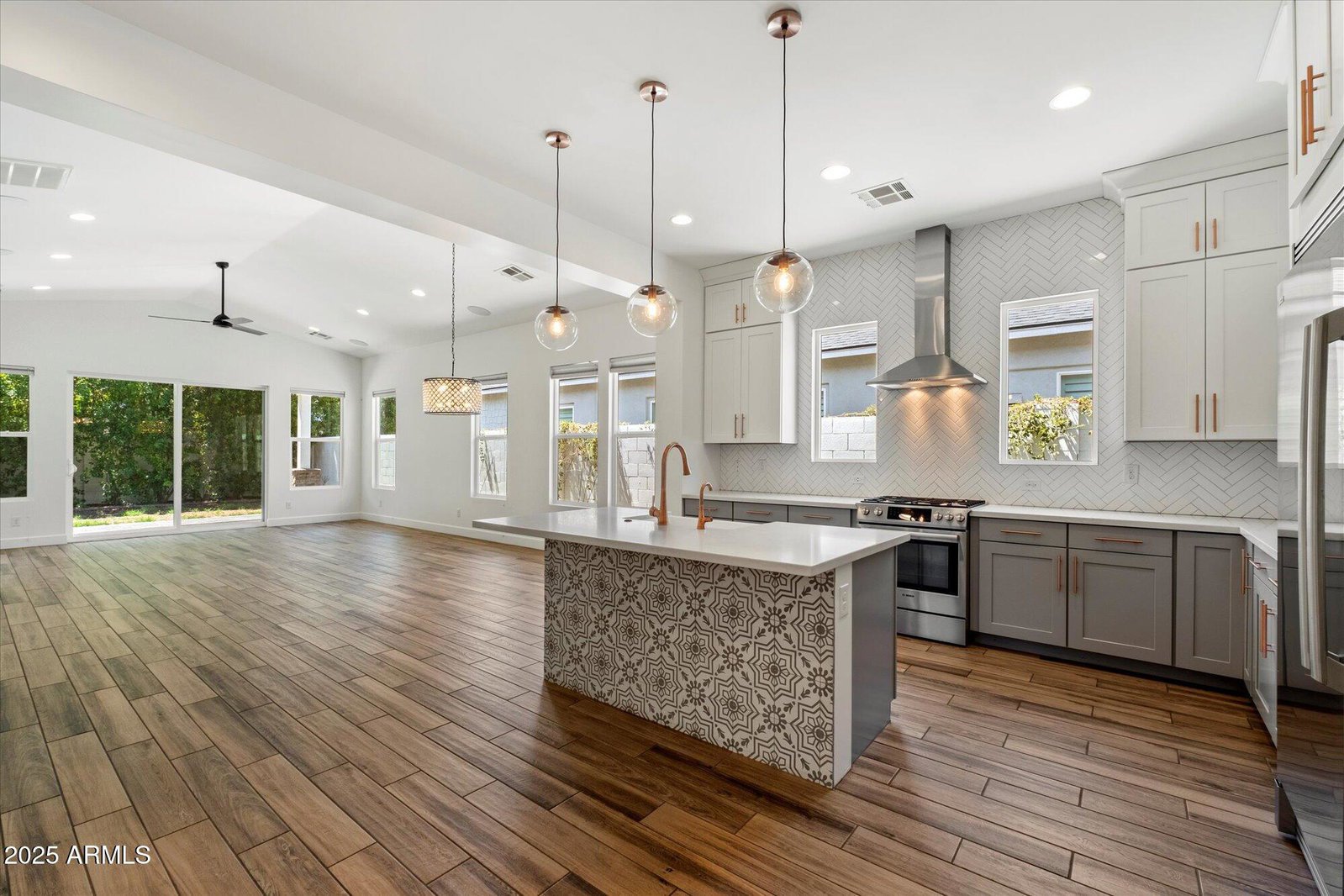 3849 E Crittenden Lane, Phoenix, AZ, 85018, MLS# 6909595 | Phoenix ...