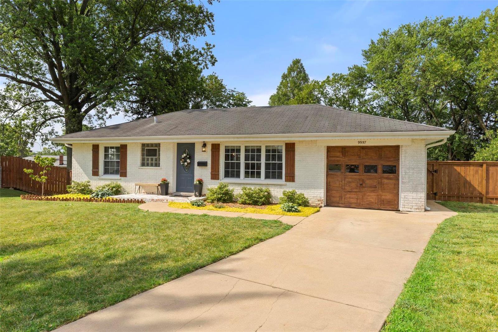 9957 Mahogany Court, St Louis, 63123