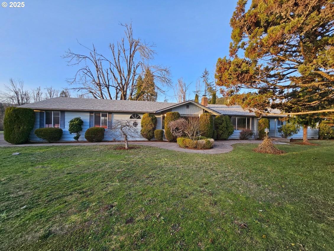 38025 M J CHASE RD, Springfield, 97478