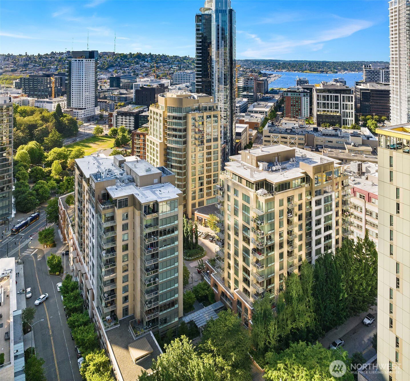 900 Lenora Street Unit #W700, Seattle, WA 98121 | MLS # 2466143 2200 ...