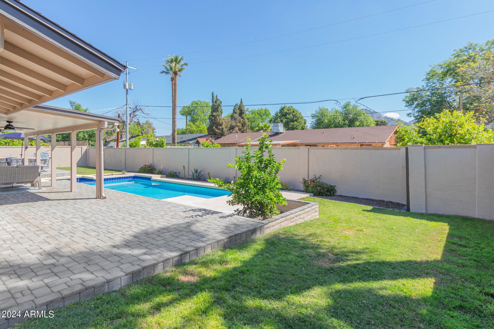 7029 N 12th Way, Phoenix, Arizona 85020. 3 bedrooms 2.5 baths with 2034 ...