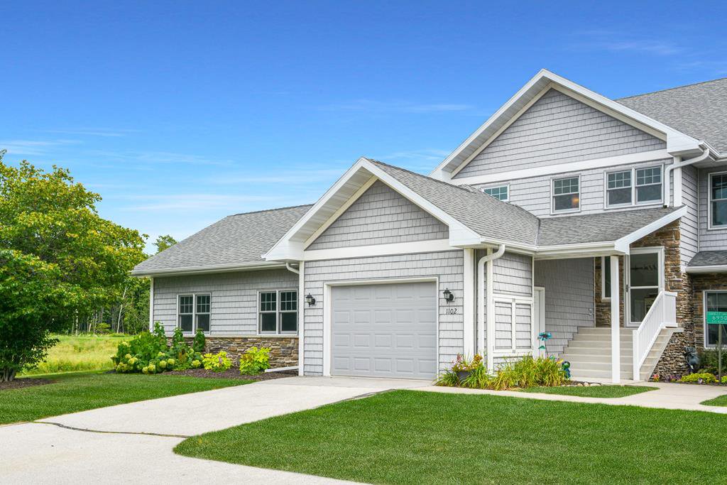 6950 Cobblestone Rd Unit #1102, Egg Harbor, 54209