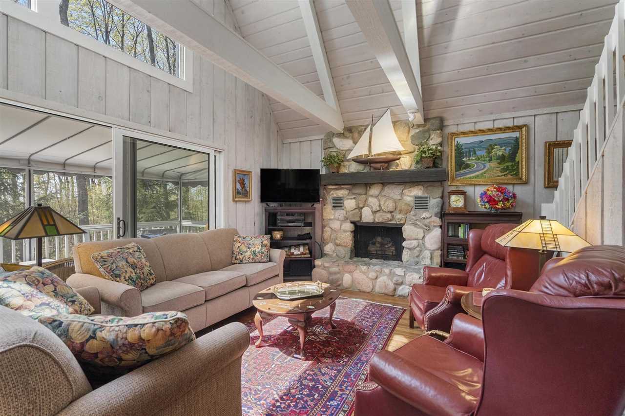 2381 Manitou Trail, Harbor Springs, 49740