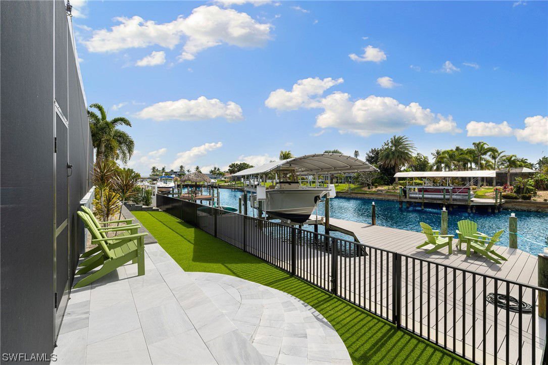 1436 Viking Court, Cape Coral, 33904