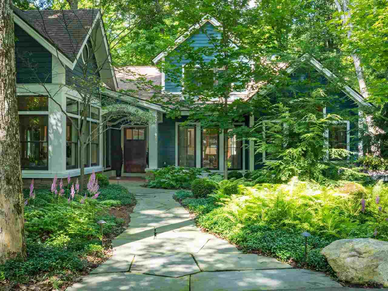 8340 Bridge Street, Harbor Springs, 49740