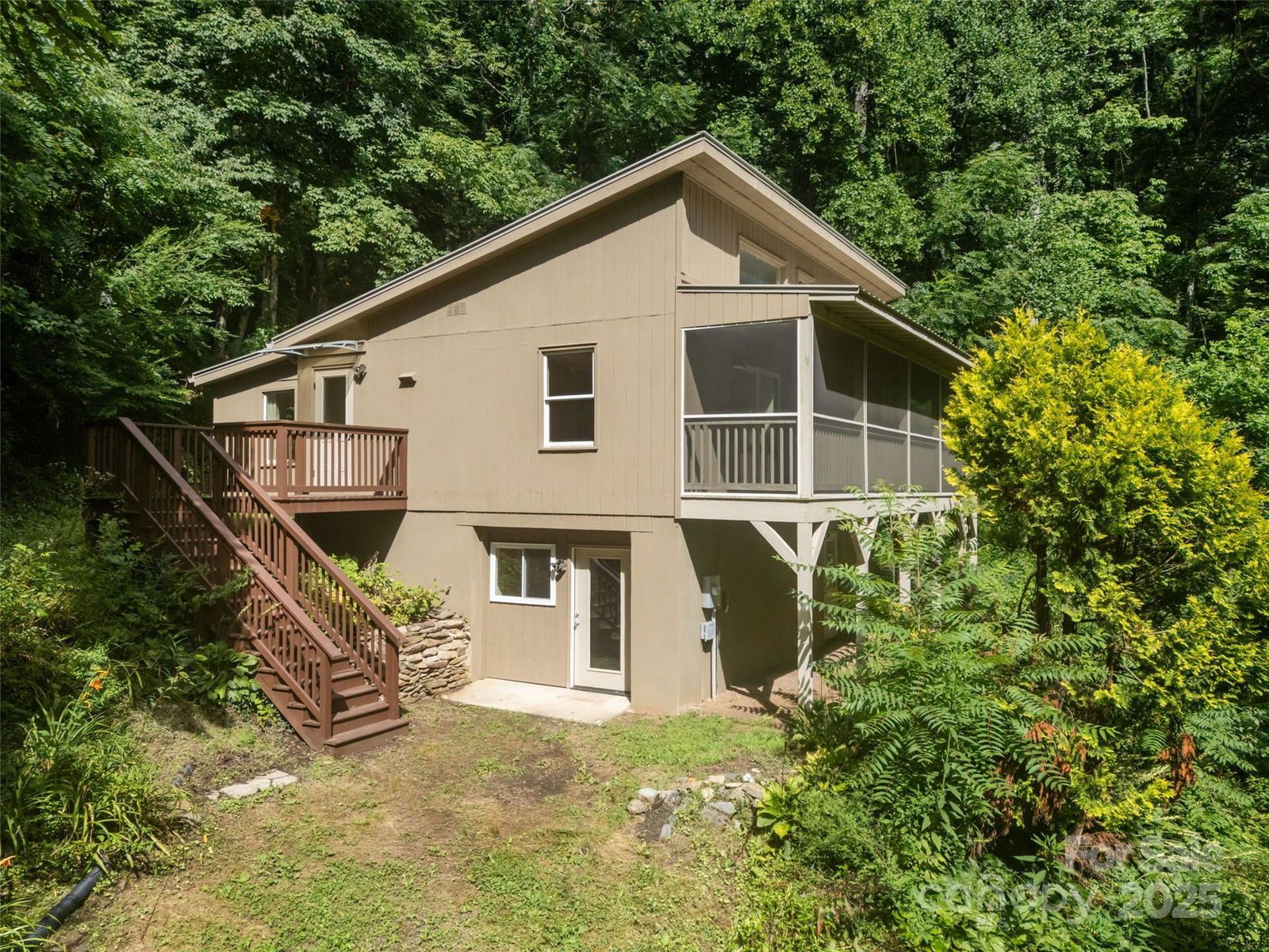 129 Franklin Road, Swannanoa, 28778