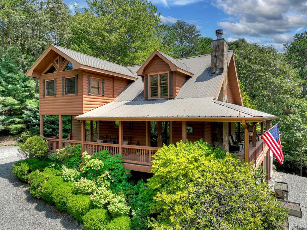 120 Foxfire Road, Blue Ridge, 30513