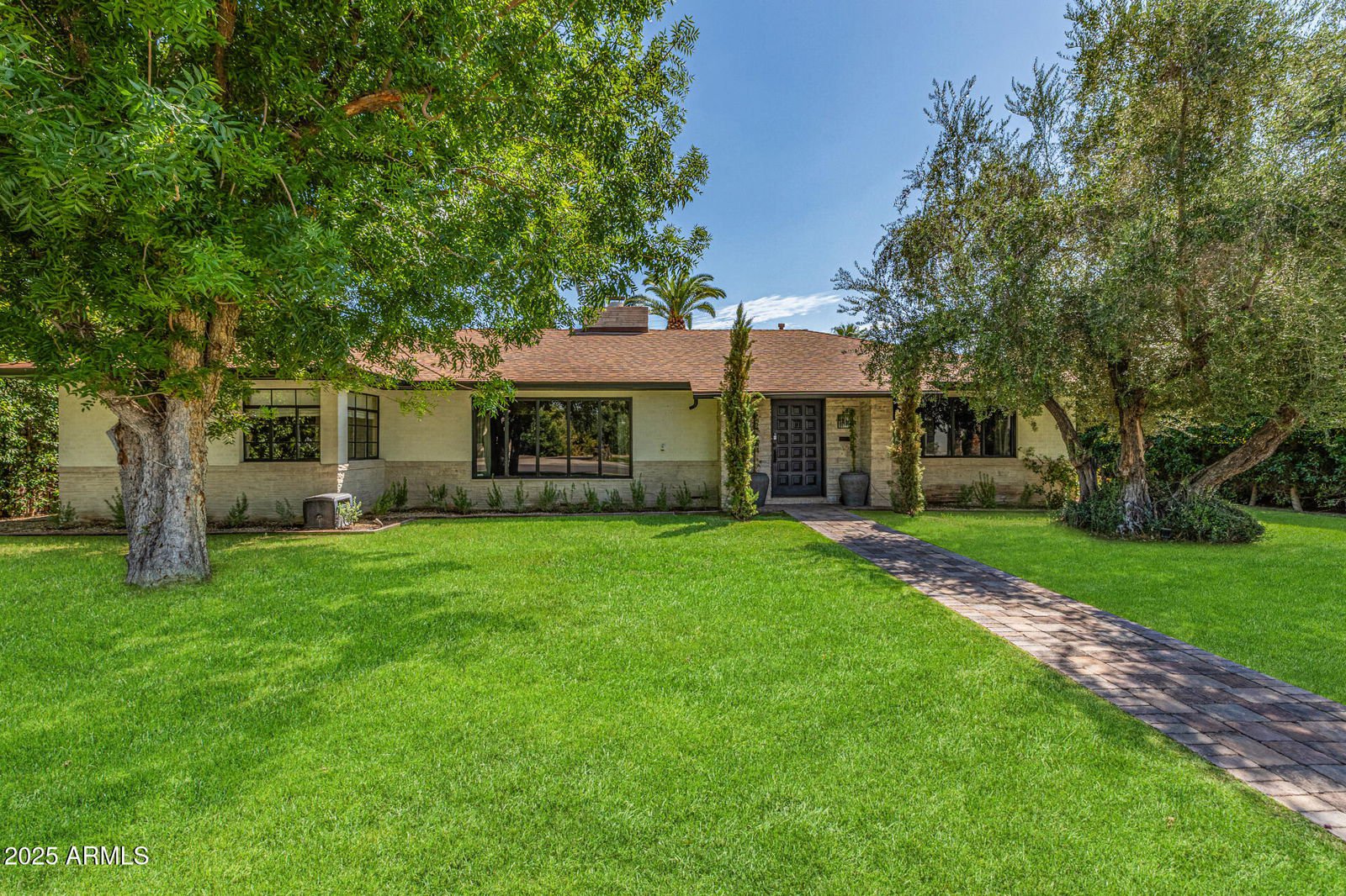 2111 Encanto Drive Sw, Phoenix, Arizona 85007. 4 bedrooms 3 baths with ...